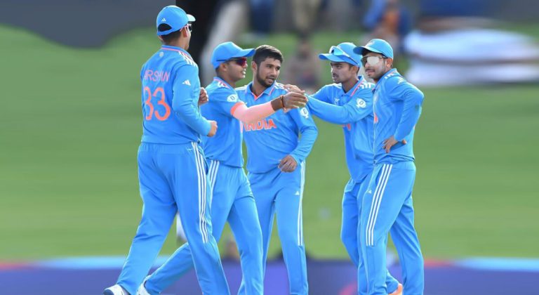WATCH: Hardik engages in a fun banter during IND vs PAK U19 Asia Cup match
